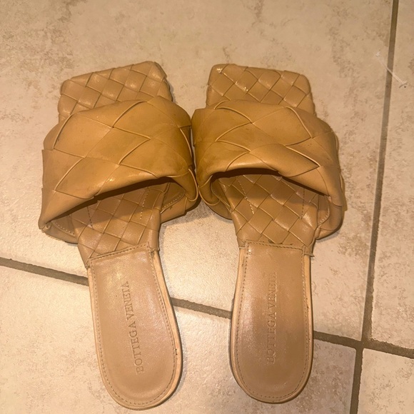 Bottega Veneta | Shoes | Bottega Veneta Lido Leather Sandel | Poshmark